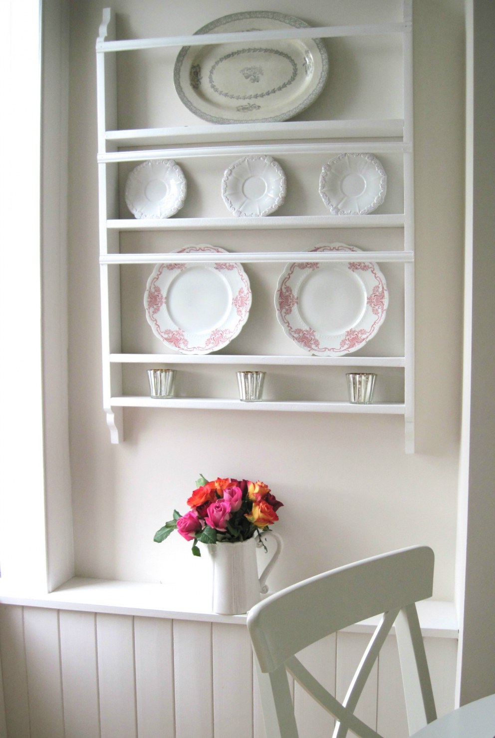 Bespoke plate rack / Edinburgh period apartment - InteriorDesigners.net