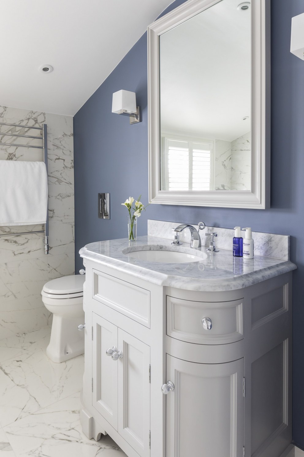 Guest Bathroom / Elegant Balham Home - InteriorDesigners.net