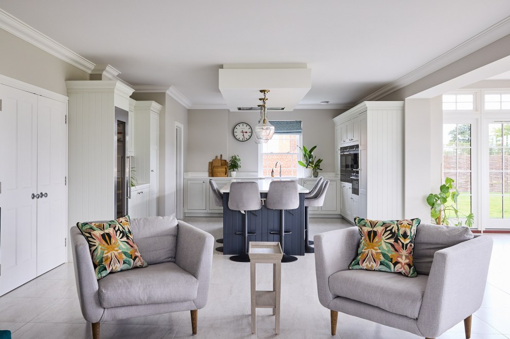 Hill Hall Open Plan / Hill Hall Family Home - InteriorDesigners.net