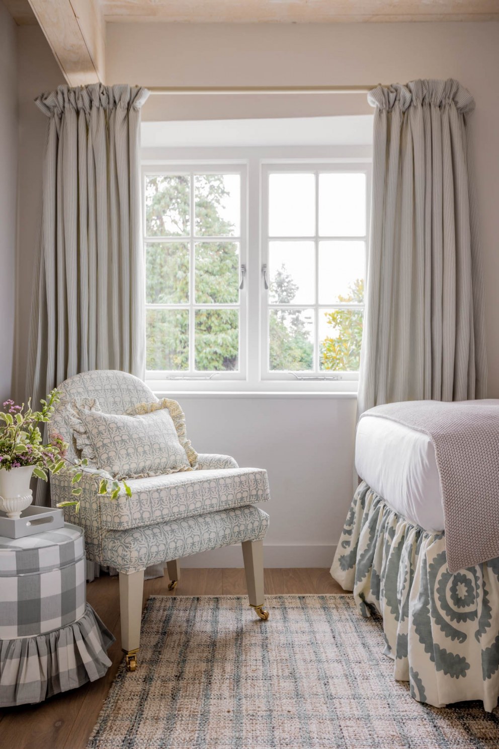 Coach House / Somerset Coach House - InteriorDesigners.net